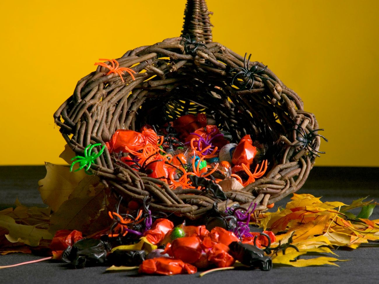 11 Halloween Raffle Ideas for Fundraising Success: Spooky and Fun ...